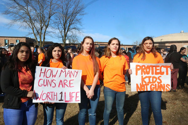 South Tama students join in National Walk Out over Gun Safety laws ...